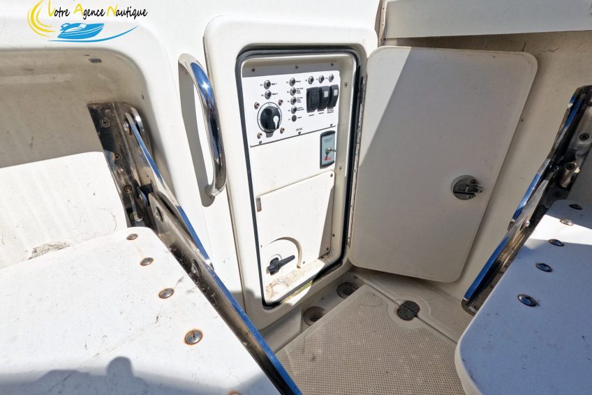 Quicksilver 755 Pilothouse - IAGO BATEAU